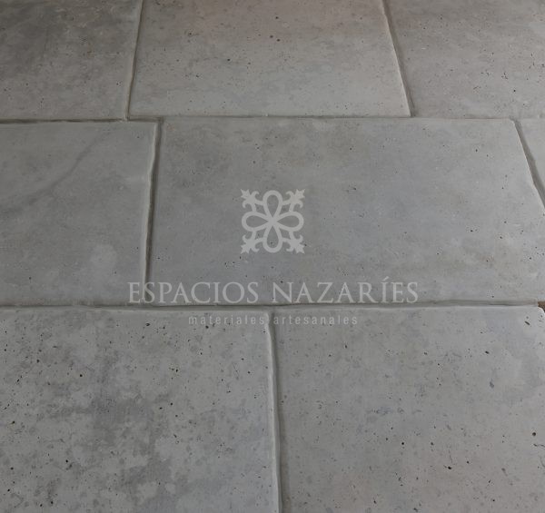 Pavimento artesanal Caliza Románico
